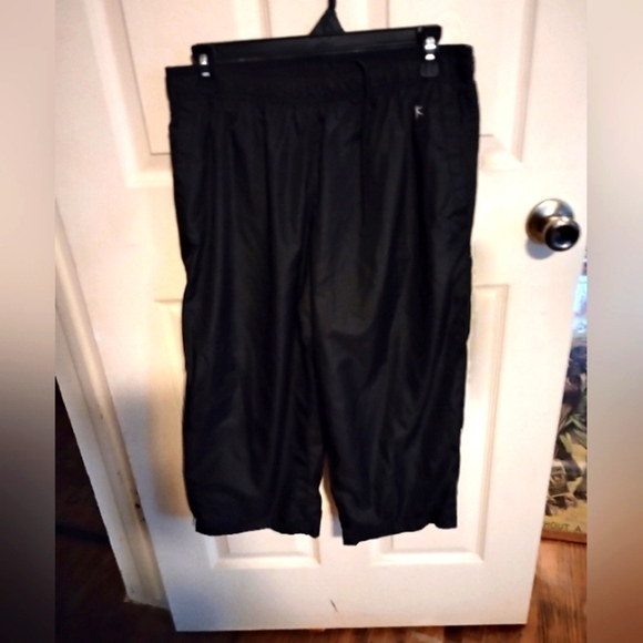 Danskin Now | Pants & Jumpsuits | Danskin Now Capri Length Pants Size ...
